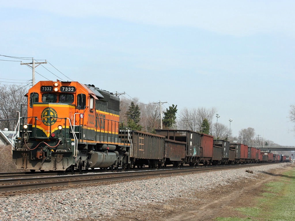BNSF 7332